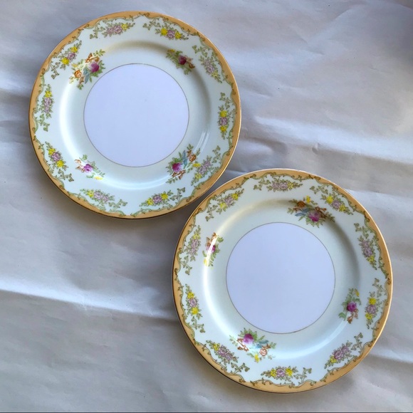 STS Japan | Accents | Set Of 2kongo China Sts Japan Hand Painted ...